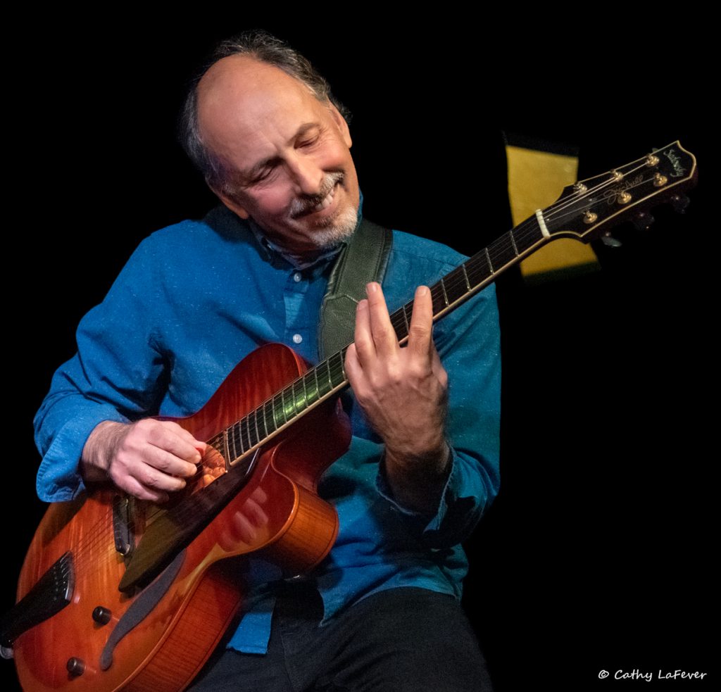 Faculty Guitar – LACM